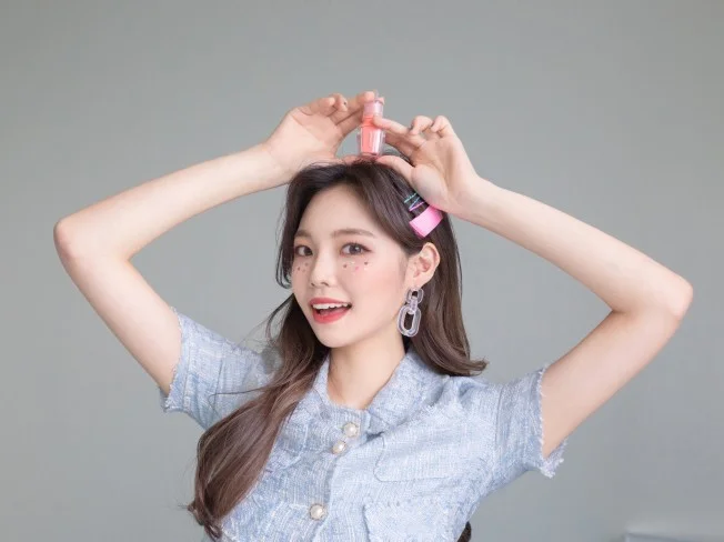 쇼핑몰 뷰티 쥬얼리 광고 룩북 제품 모델해 드립니다 크몽