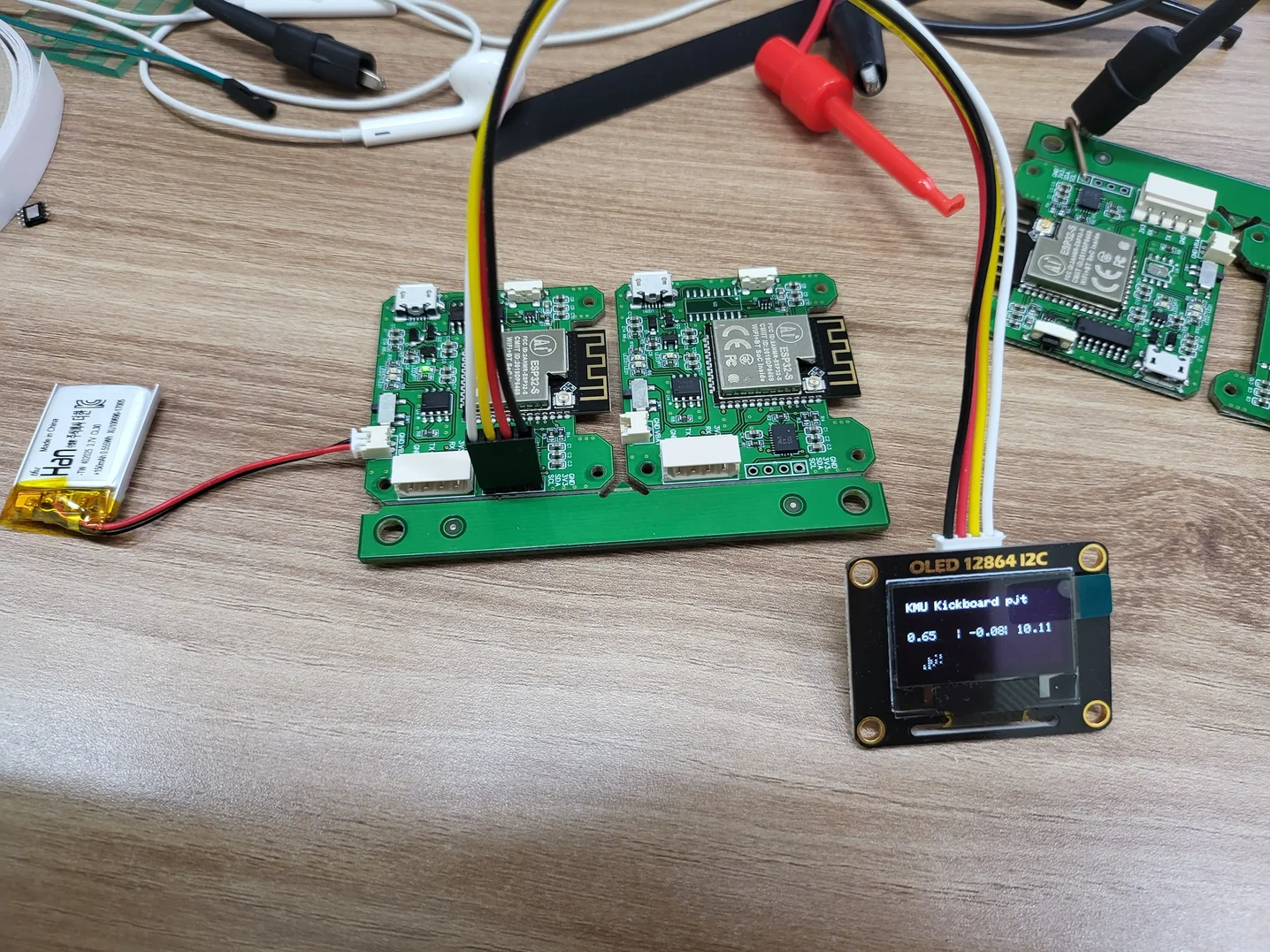 ESP32와 9축 IMU, LCD, LiPo배터리 통합, 클라우드와 연동하여 진동패턴분석, 하드웨어·임베디드 포트폴리오 - 크몽