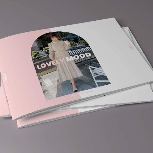 여성 의류 쇼핑몰 브로슈어, 명함 포트폴리오 - 크몽