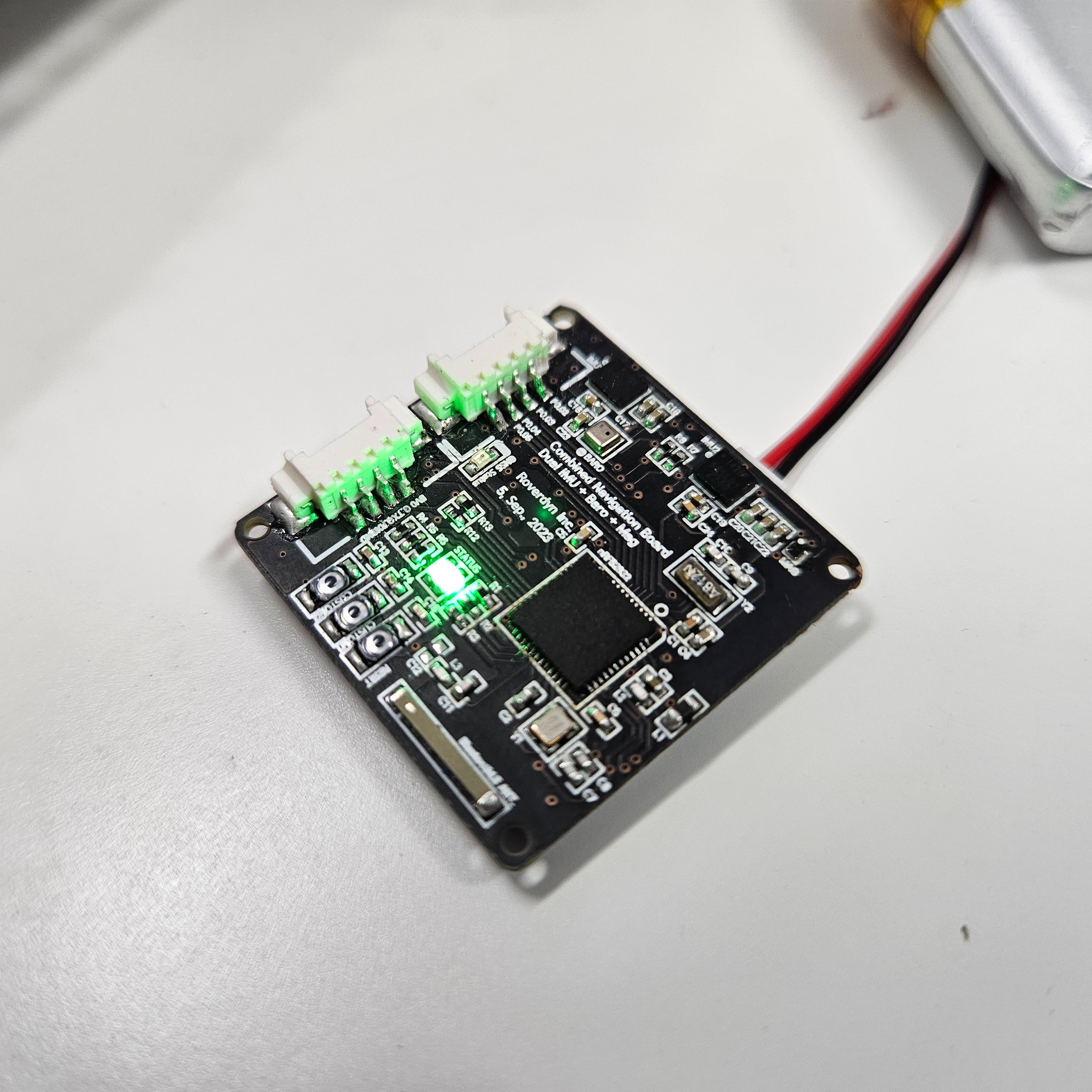 Micro AHRS 및 복합 항법 장치 개발 프로젝트, 하드웨어·임베디드 포트폴리오 - 크몽