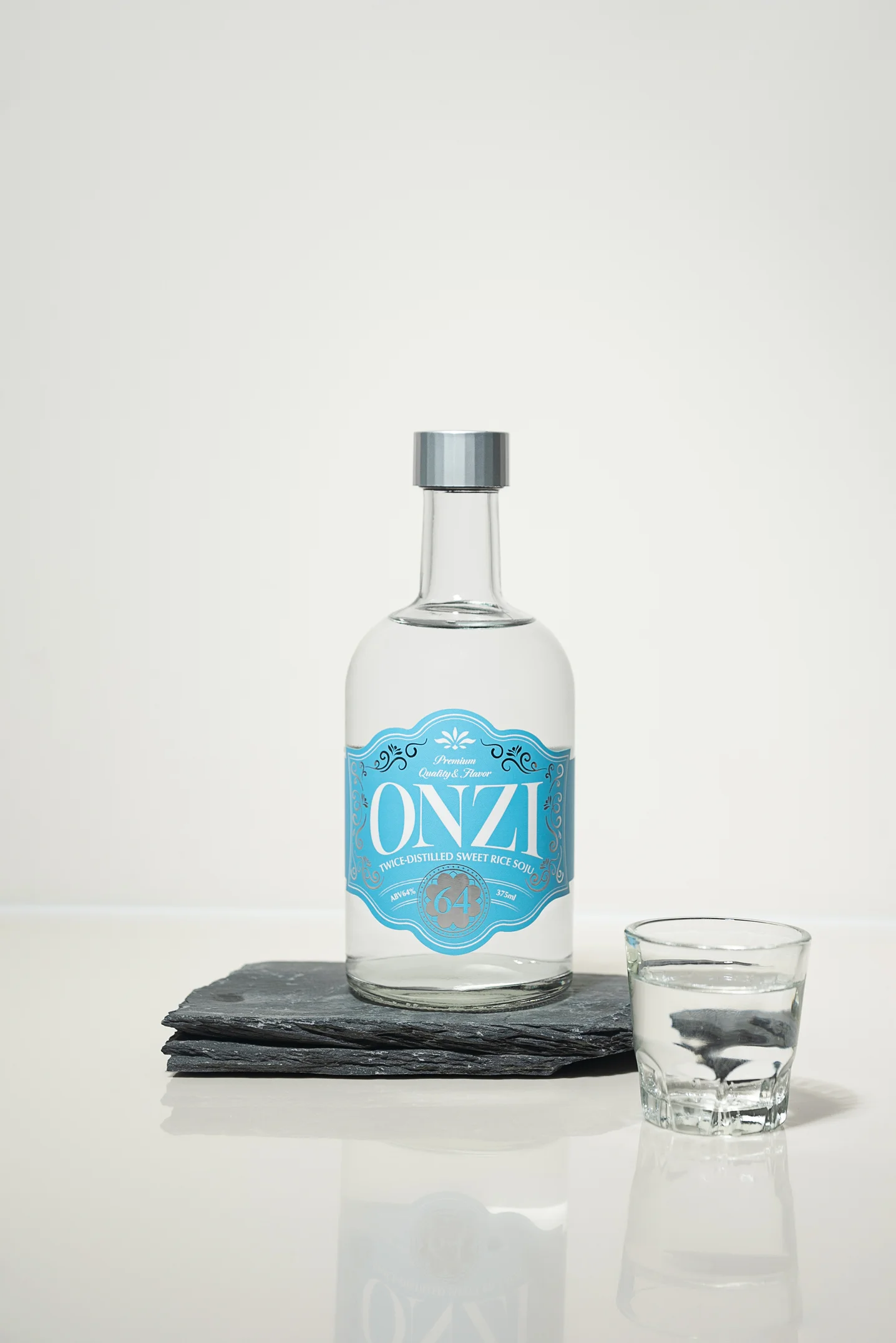 [제품사진] 온지술도가 온지소주 ONZI SULDOGA ONZI SOJU, 제품·홍보 사진 포트폴리오 - 크몽
