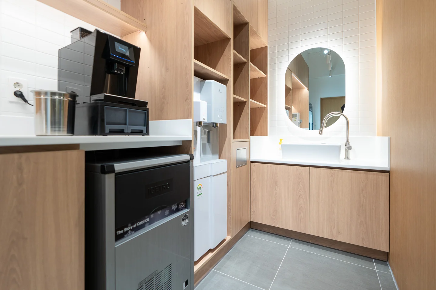 [촬영/보정] 대성학원 DLAB 인테리어 촬영 (200평 규모), 이벤트 스냅 포트폴리오 - 크몽