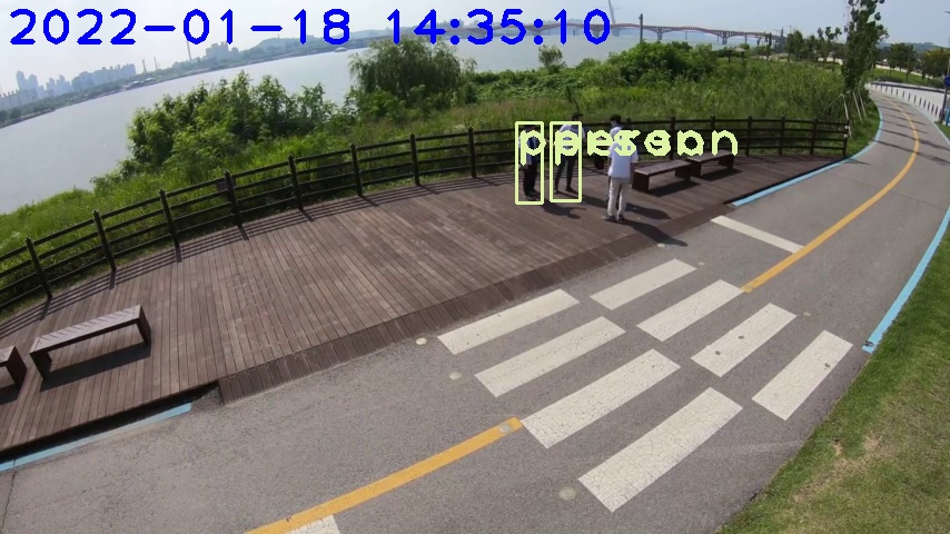 Yolo V4 를 이용한 영상 내 Target Tracking, 머신러닝·딥러닝 포트폴리오 - 크몽