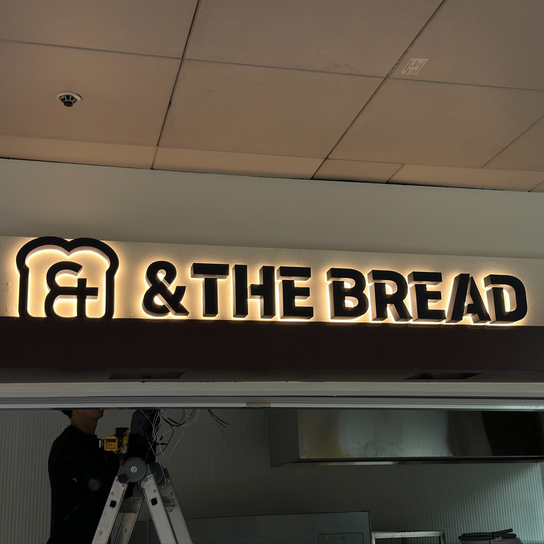 &THE BREAD / signage, 간판·시공 포트폴리오 - 크몽