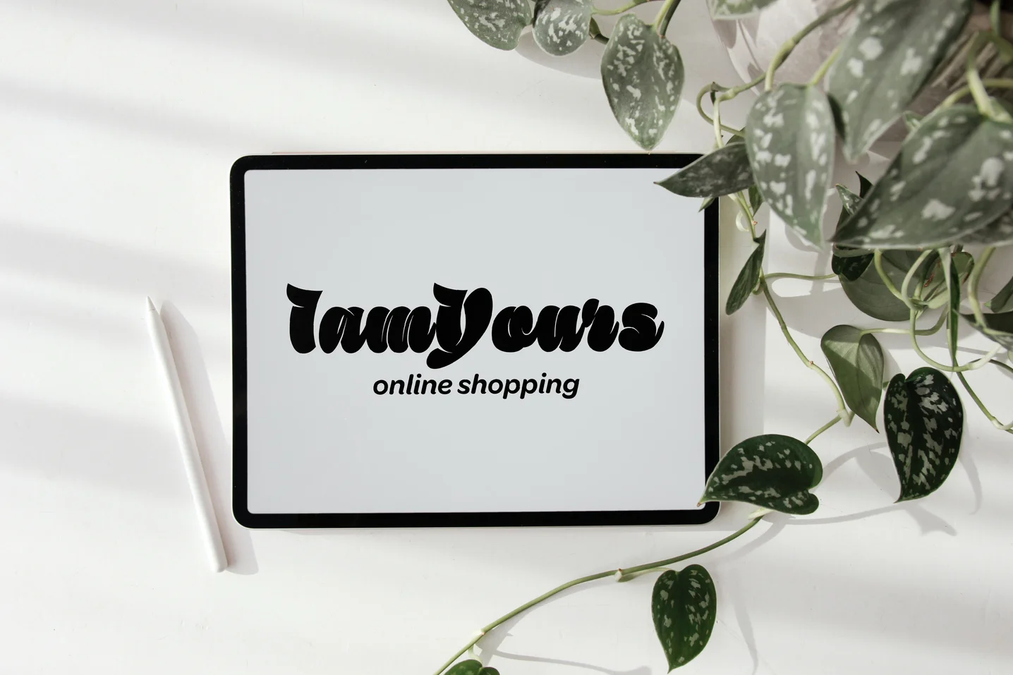 심플하면서 힙한 로고 디자인 Iamyours 로고 디자인 포트폴리오 크몽